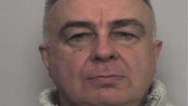 Peter Farquhar ordered to pay back profits from fraud - BBC News