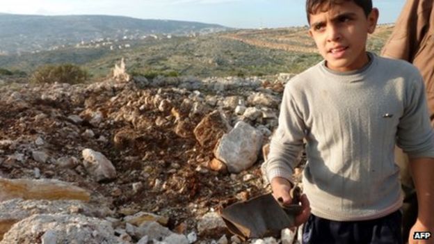 Syria military 'continuing to fire Scud-type missiles' - BBC News