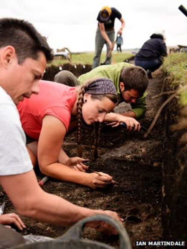 Digging into 2012's archaeology - BBC News