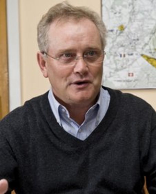 Physicist Steve Myers lauds speed of Higgs boson progress - BBC News