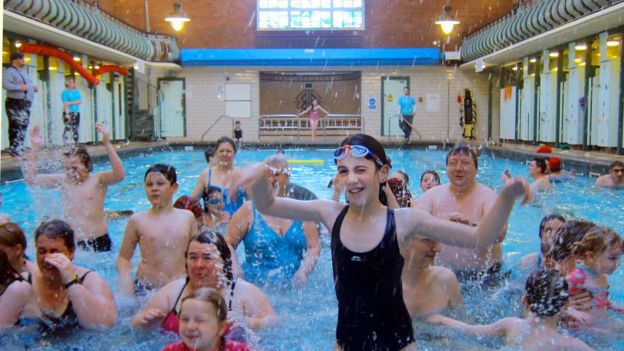 Bramley Baths gets blue plaque in recognition of historical importance ...