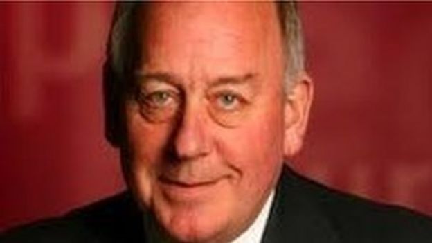 Essex County Council leader Peter Martin to step down - BBC News