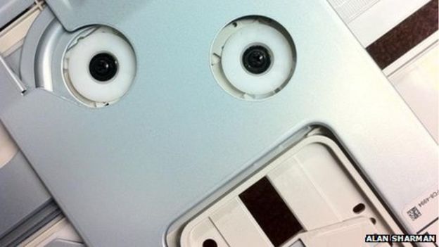 Norwich couple compile gallery of 'faces' in everyday objects - BBC News