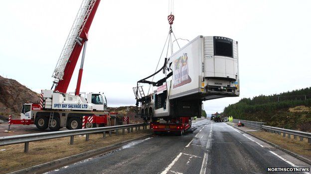 A9 reopens after Tesco lorry fire near Slochd summit - BBC News