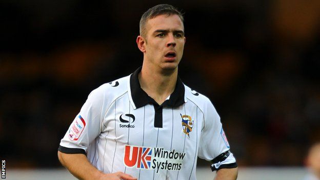 Port Vale: Tom Pope wants to extend his stay at Vale Park - BBC Sport