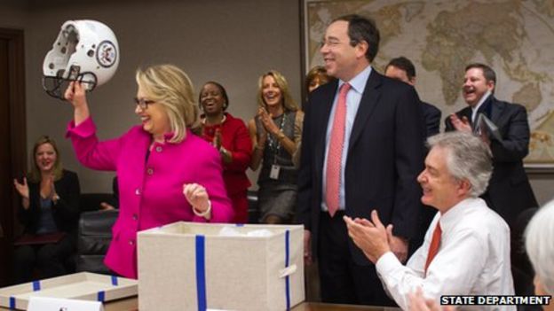 Hillary Clinton returns to work at US state department - BBC News