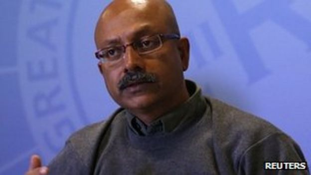 Souvik Pal disappearance: Father to stay until son found - BBC News