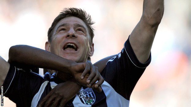 West Brom's Zoltan Gera out for season with knee injury - BBC Sport