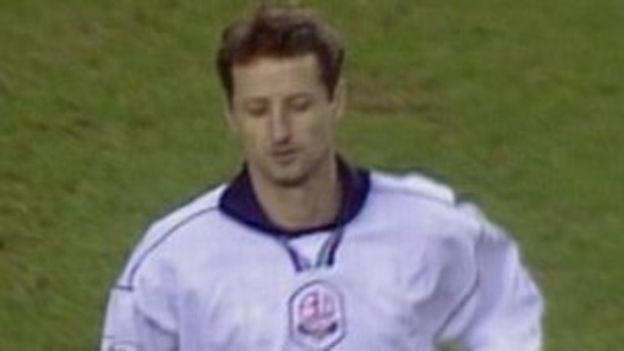 Scott Sellars: Ex-footballer sentenced for death crash - BBC News