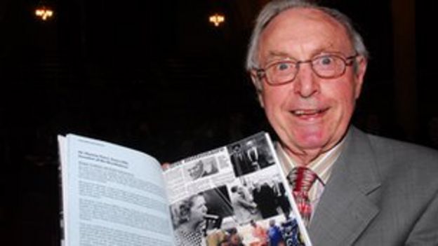 Breathalyser inventor Dr Tom Parry Jones remembered - BBC News