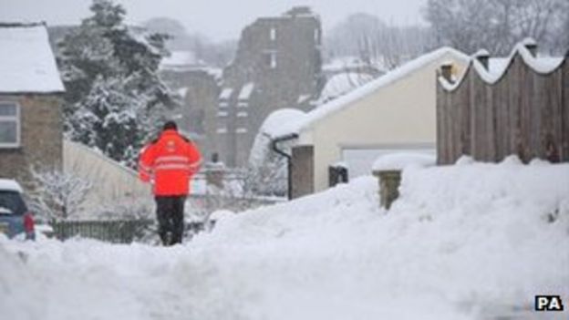 Snow set to hit south-west and north-east England - BBC News