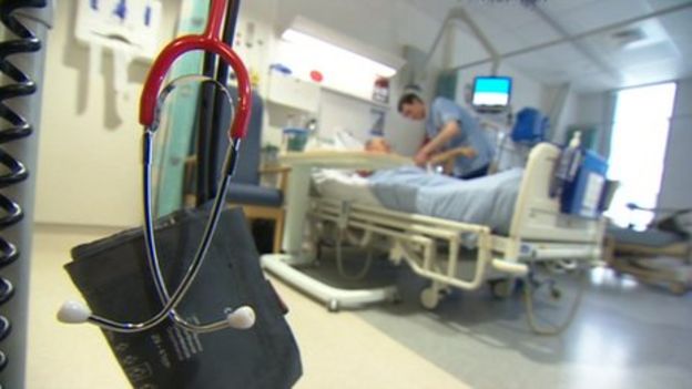 'Untrained' healthcare assistants 'put patients at risk' - BBC News