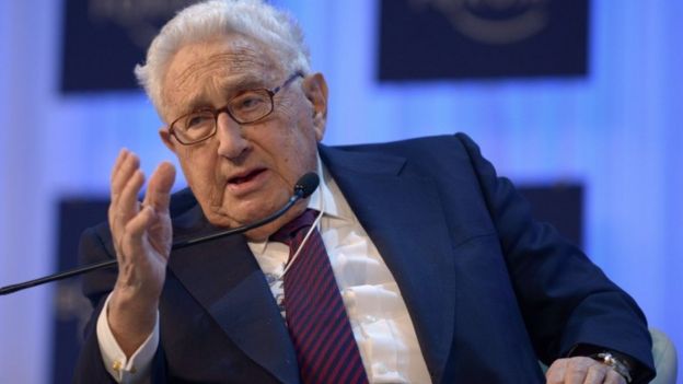 Henry Kissinger 'considered Cuba air strikes' in 1976 - BBC News