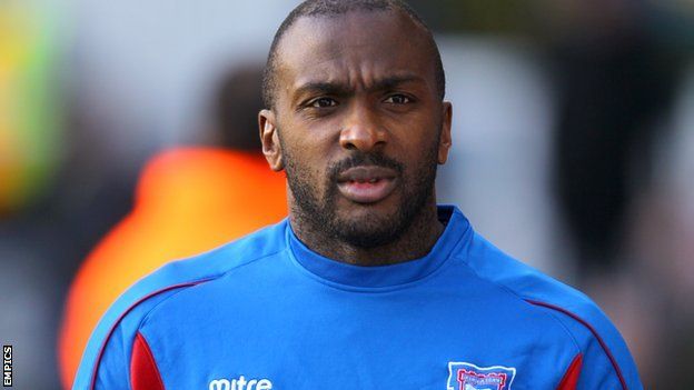 Jason Scotland: Barnsley sign former Ipswich Town striker - BBC Sport
