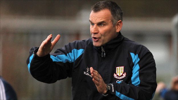 Glenn Ferguson agrees Ballymena United contract extension - BBC Sport