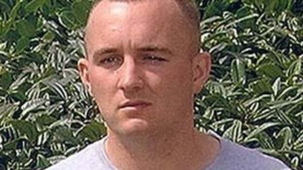 Murder police renew appeal to catch Liverpool man's killer - BBC News