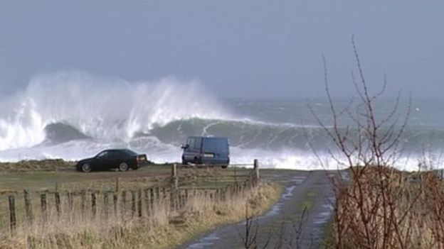 Warning of high winds and snow forecast for Scotland - BBC News