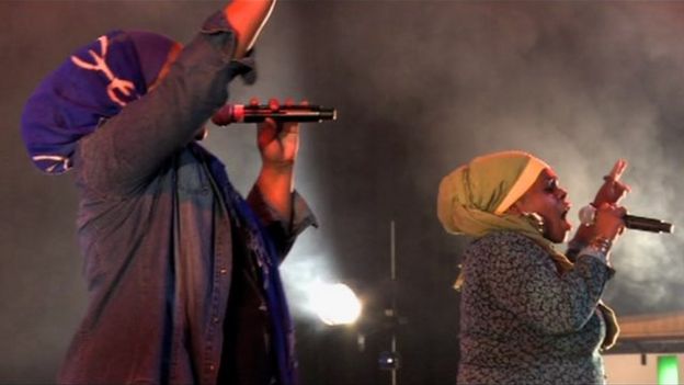 'How hip-hop led me to convert to Islam' - BBC News