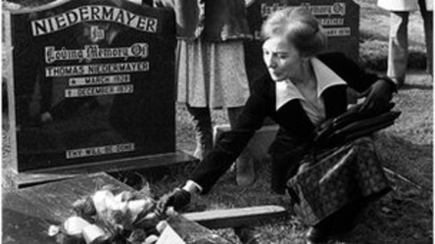 Three generations: fall-out from a forgotten Irish kidnapping - BBC News