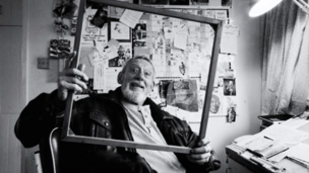 Bob Godfrey, Roobarb animator, dies aged 91 - BBC News