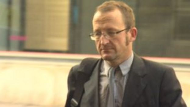 Newcastle professor Stephen Graham to pay for graffiti spree - BBC News