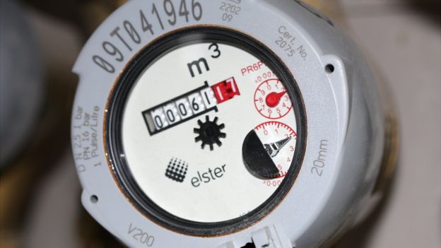 Water meters proposed for Welsh homes to reduce waste - BBC News