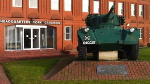 Claro barracks closure plan 'a hammer blow' to Ripon - BBC News