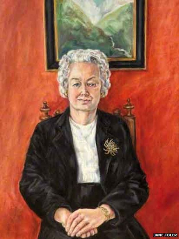 International Women's Day marked by Barry in south Wales - BBC News