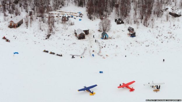 Day in pictures: 8 March 2013 - BBC News