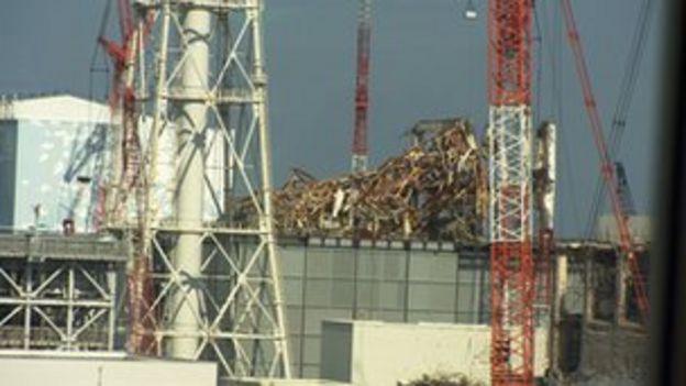 Fukushima disaster: Long road to nuclear clean-up - BBC News