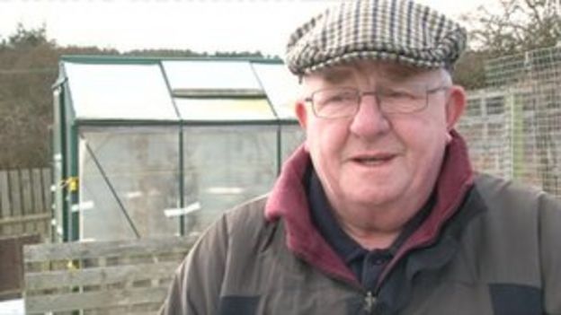 Fears over Gateshead allotment rent rise plan - BBC News