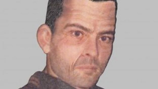 Sean Thompson disappearance: Appeal to solve 20-year case - BBC News