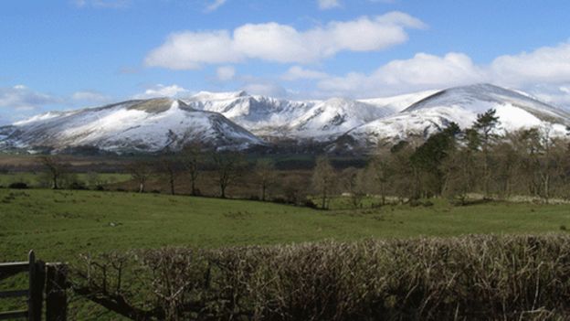 EE launches 4G service in Cumbria - BBC News