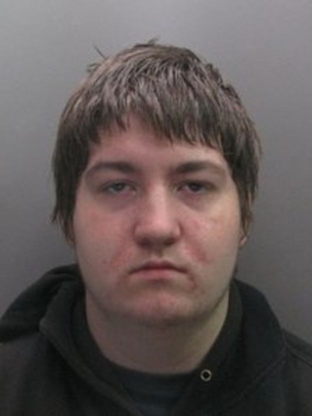 Cambridge man jailed for downloading 'paedophile guide' and images - BBC News