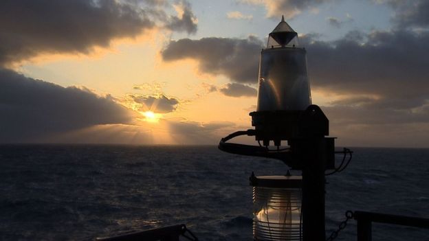 Life on the Babbage Southern North Sea gas platform - BBC News