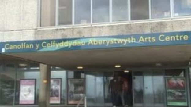 Aberystwyth Arts Centre director Alan Hewson retires - BBC News