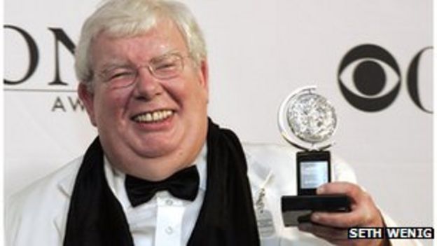 Your memories of Richard Griffiths - BBC News