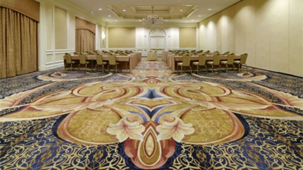 Job cuts at Brintons carpet factory in Kidderminster - BBC News