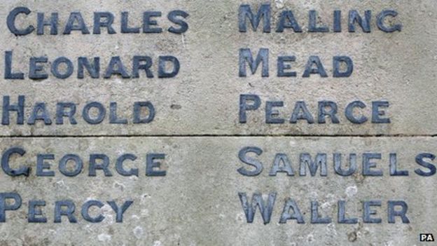 Shepreth war memorial: Woman wins fight over misspelt name - BBC News