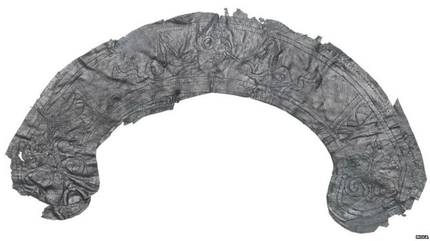 Thousands of Roman artefacts found buried under London - BBC Newsround