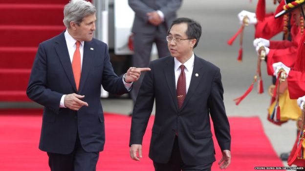 Day in pictures: 12 April 2013 - BBC News