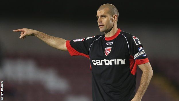 Morecambe: Jim Bentley confirms Nick Fenton departure - BBC Sport