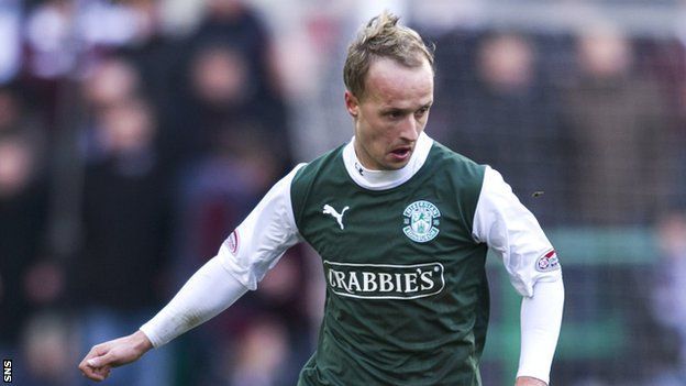 Hibs striker Leigh Griffiths to return to Wolves next season - BBC Sport