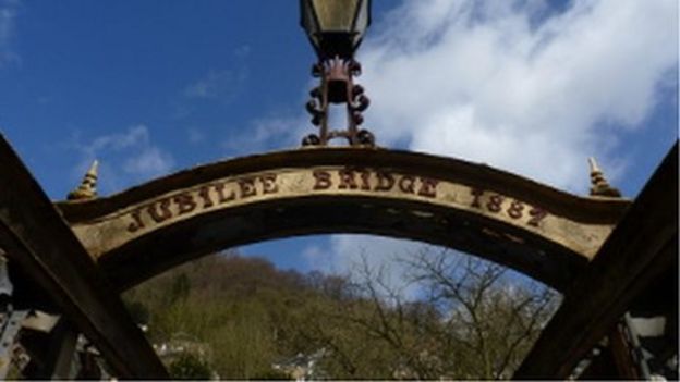 Matlock split over plans for first McDonald's - BBC News