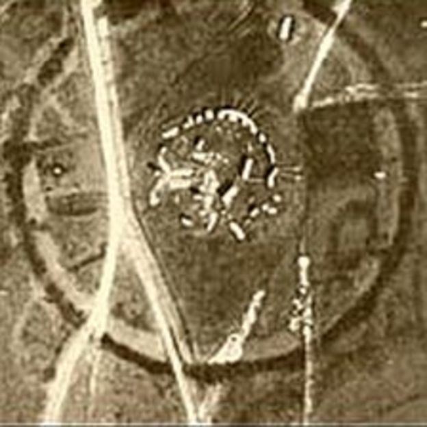 Stonehenge occupied 5,000 years earlier than thought - BBC News
