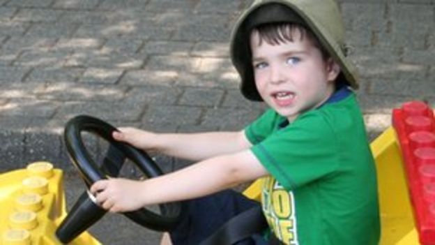 Fundraising drive in memory of shooting victim Dylan Hockley - BBC News