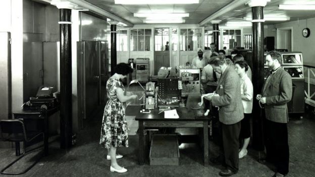 In pictures: How Cambridge Computer Lab changed the world - BBC News