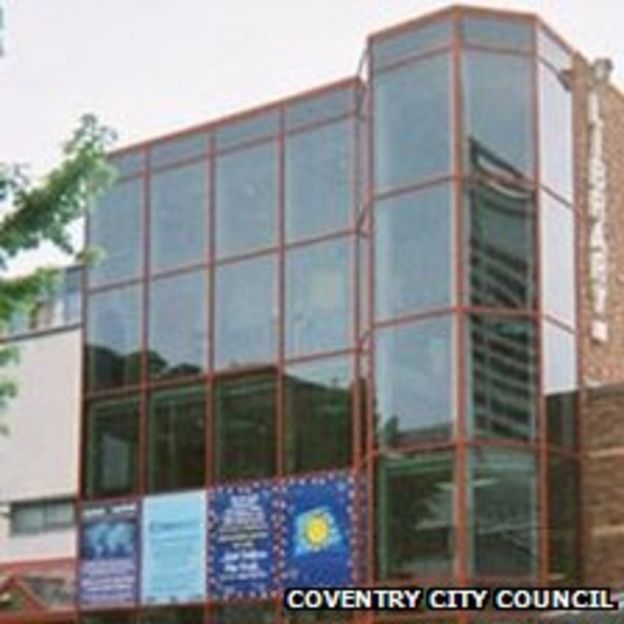 Coventry libraries' online time rises for welfare tests - BBC News