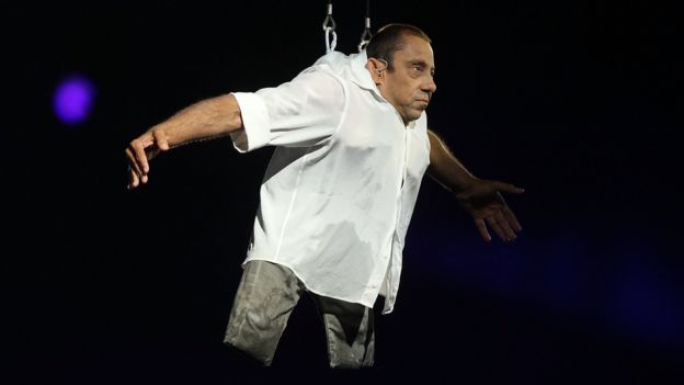 Paralympics 2012 opening ceremony dancer Dave Toole dies - BBC News