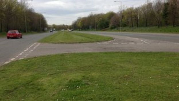 Milton Keynes grid road safety questioned by coroner - BBC News